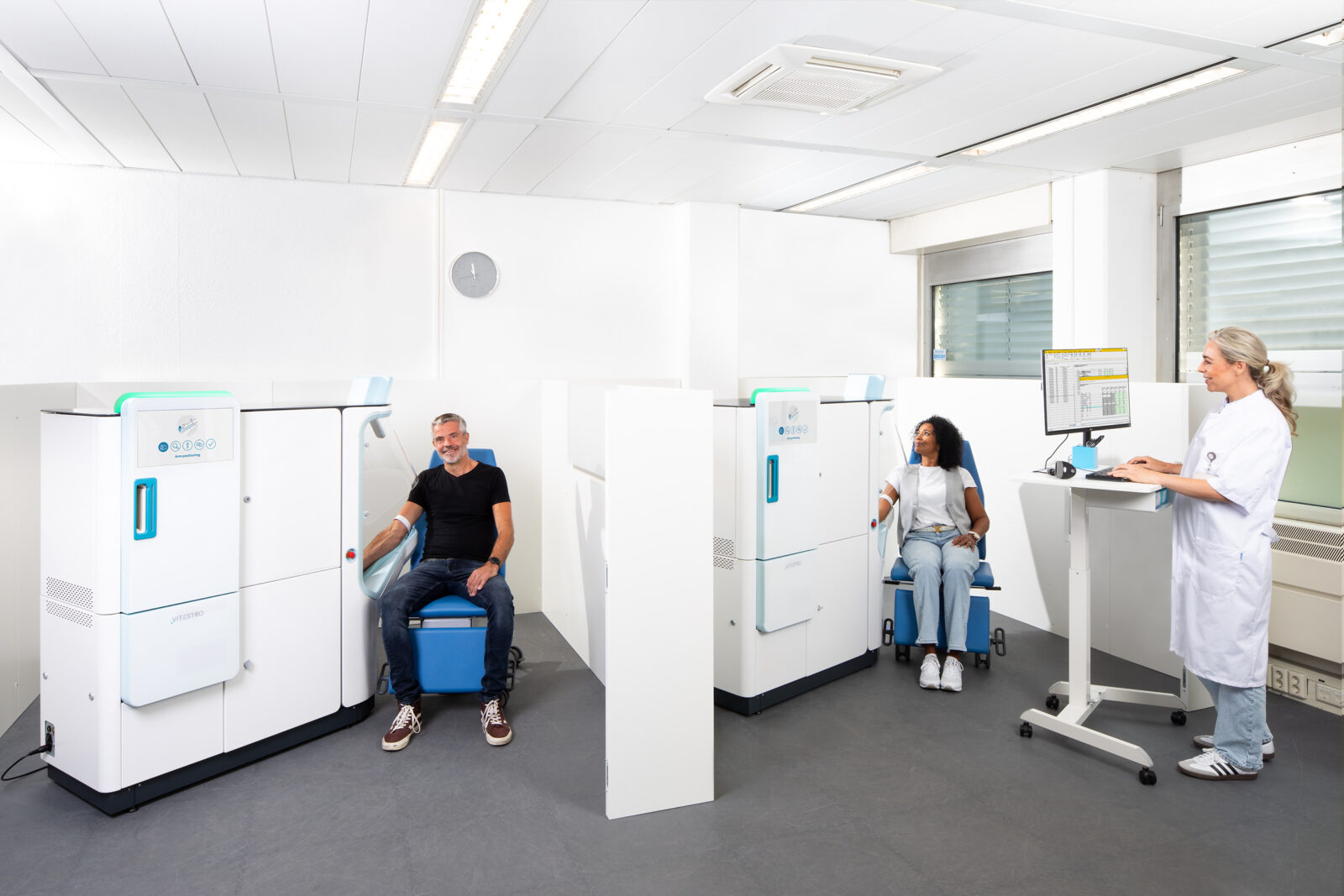 Vitestro Achieves CE Marking for Autonomous Blood Drawing Device - Vitestro